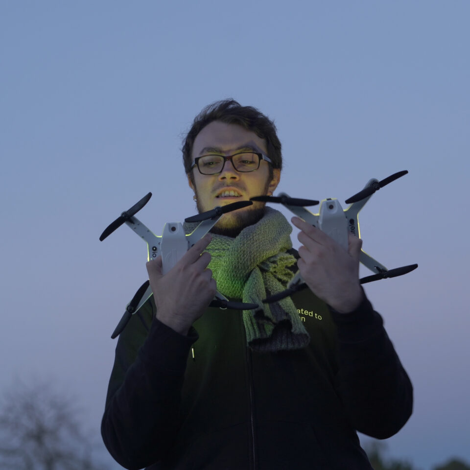 A propos CRYSTAL DRONES